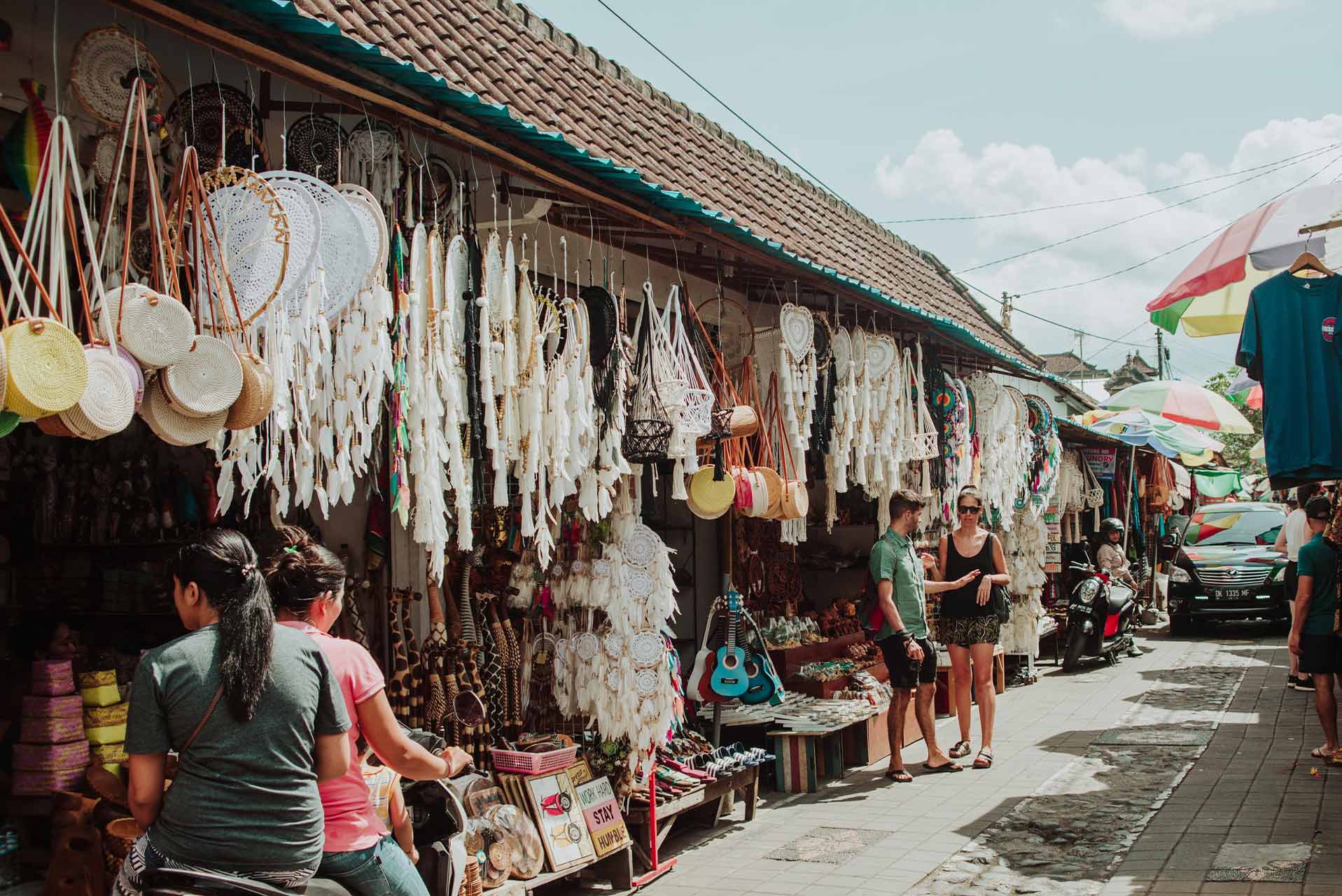 Koridor Jalan Karna - Traditional Shopping Indonesia