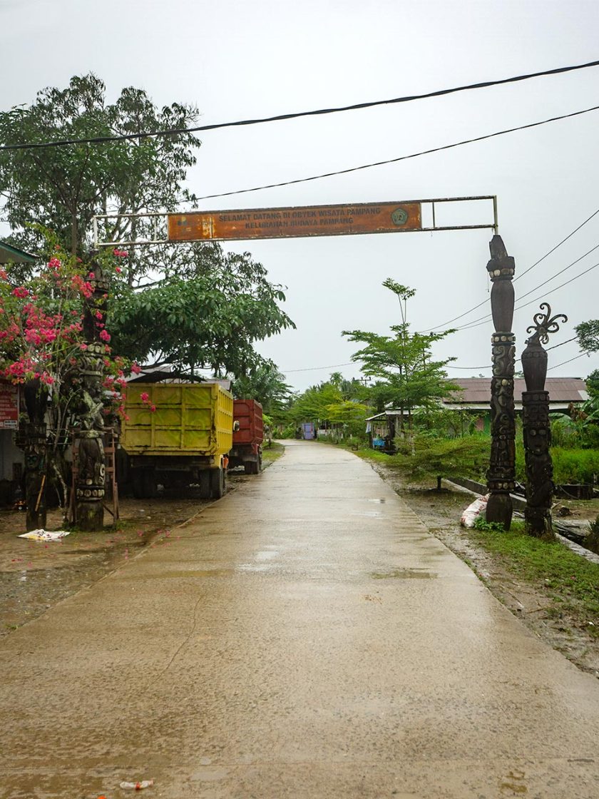 Desa Pampang - Traditional Shopping Indonesia